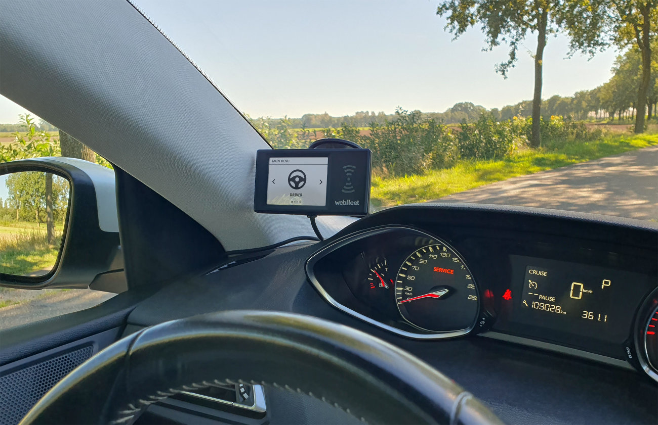 Webfleet PRO i - FLEET Connect GmbH - Webfleet Solutions Premium Part ...